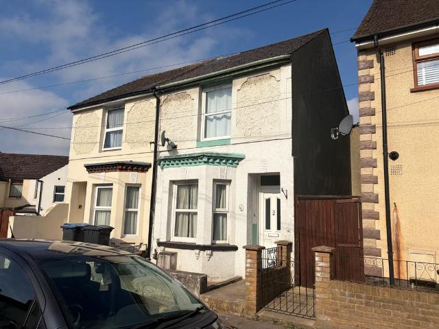 2 bedroom house to rent