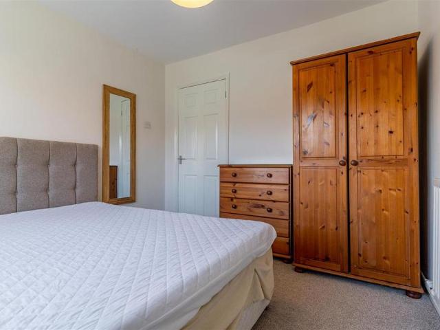 2 bedroom house to rent