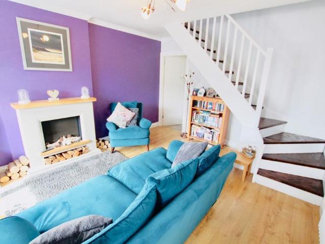 2 bedroom house to rent