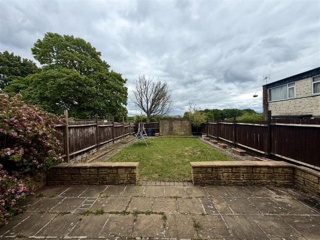 2 bedroom house to rent