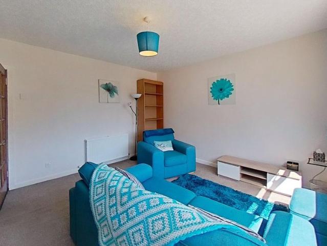2 bedroom house to rent