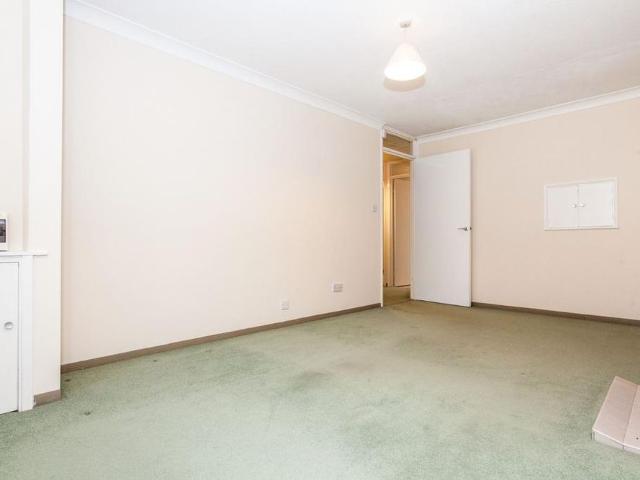 2 bedroom house to rent