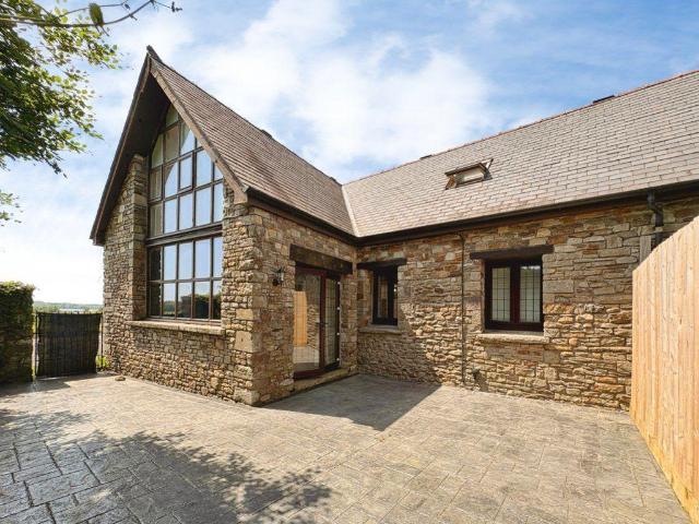 2 bedroom house to rent