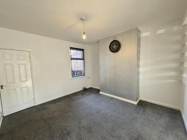 2 bedroom house to rent