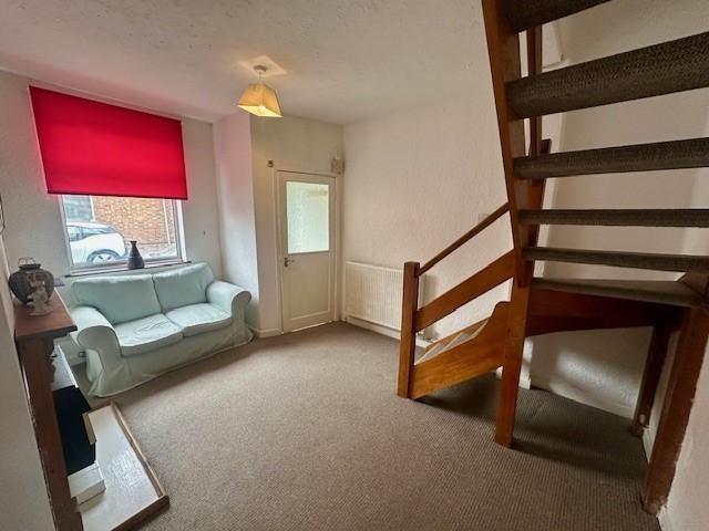 2 bedroom house to rent
