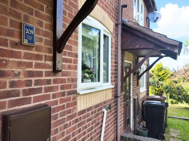 2 bedroom house to rent
