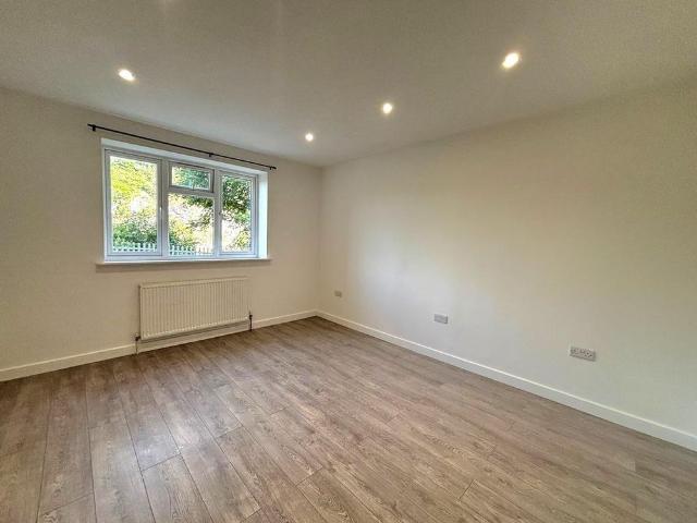2 bedroom house to rent
