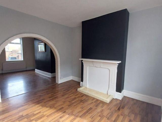 2 bedroom house to rent