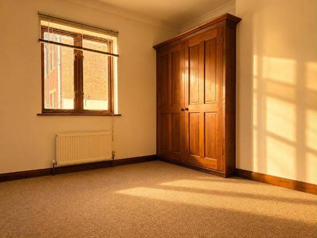 2 bedroom house to rent