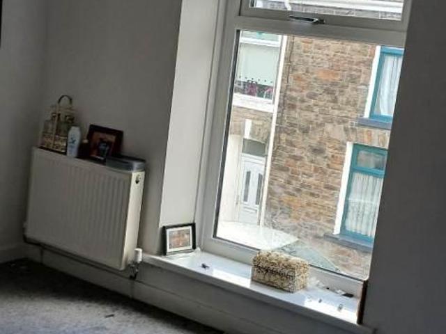 2 bedroom house to rent