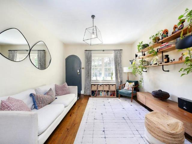 2 bedroom house to rent