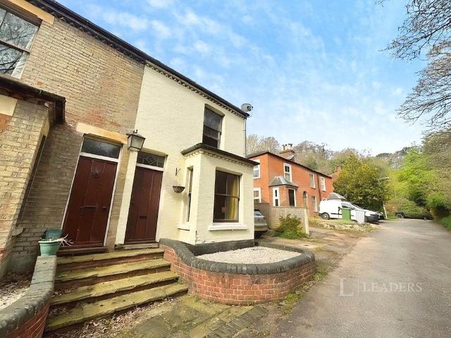 2 bedroom house to rent
