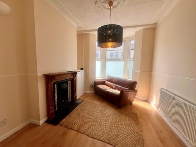 2 bedroom house to rent