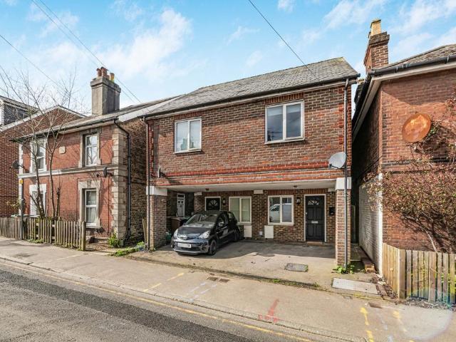 2 bedroom house to rent