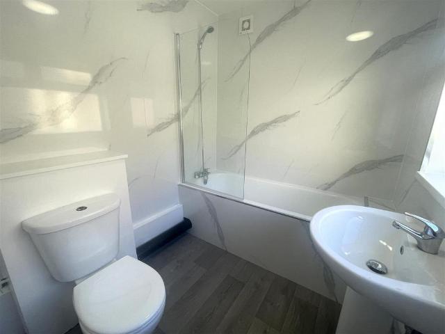 2 bedroom house to rent