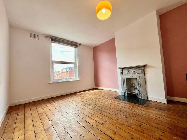 2 bedroom house to rent