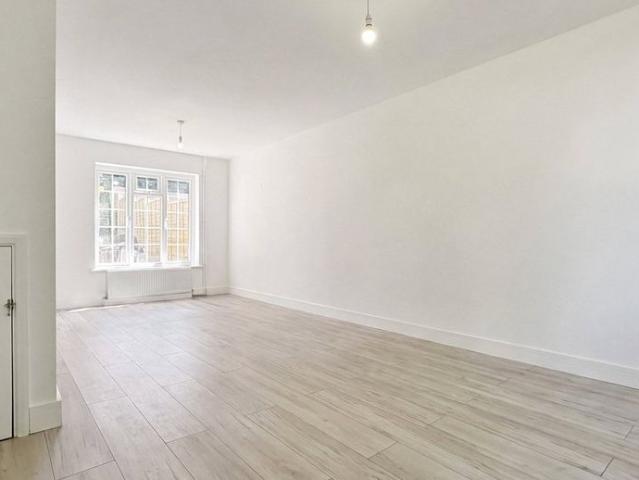 2 bedroom house to rent