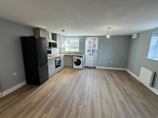 2 bedroom house to rent