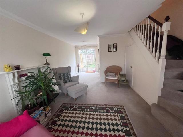 2 bedroom house to rent