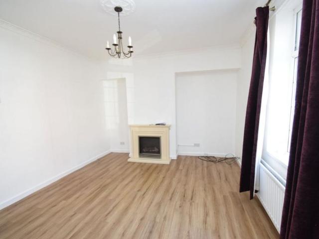 2 bedroom house to rent