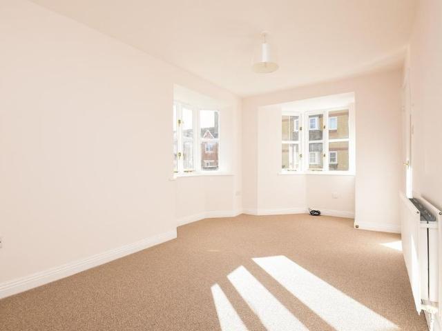2 bedroom house to rent