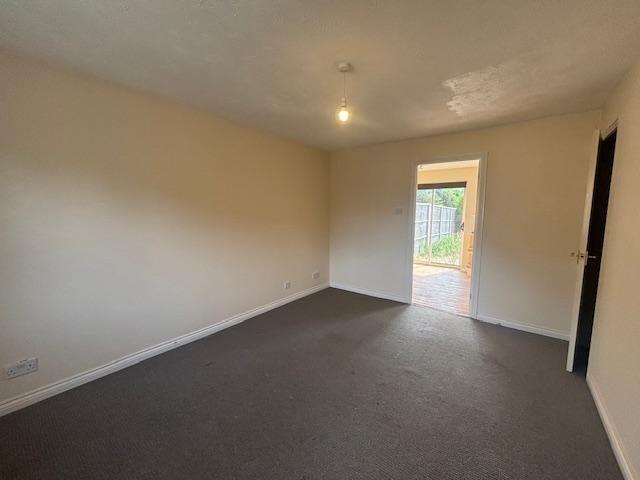 2 bedroom house to rent
