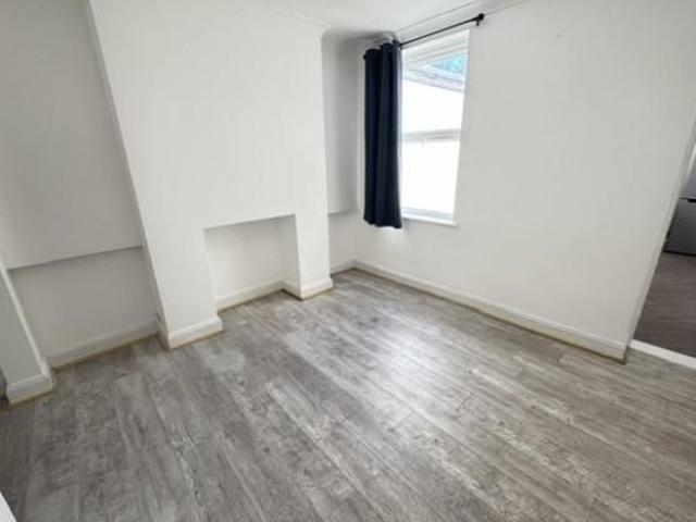 2 bedroom house to rent