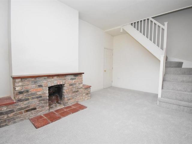 2 bedroom house to rent
