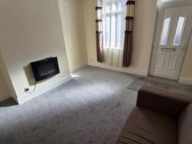 2 bedroom house to rent