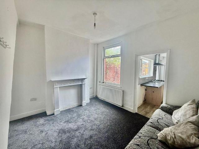 2 bedroom house to rent