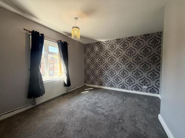 2 bedroom house to rent
