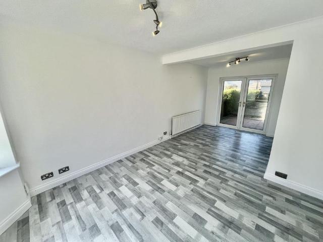 2 bedroom house to rent