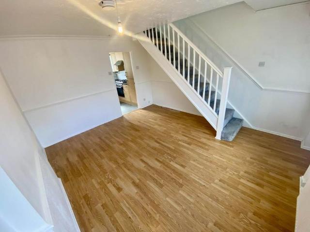 2 bedroom house to rent