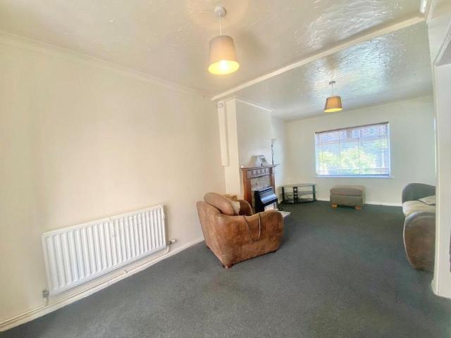 2 bedroom house to rent