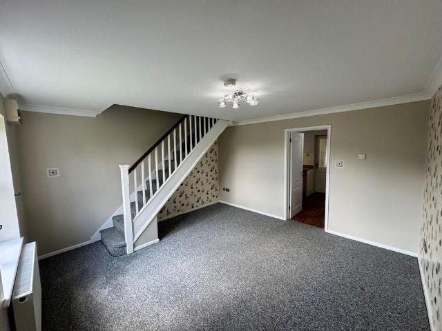 2 bedroom house to rent