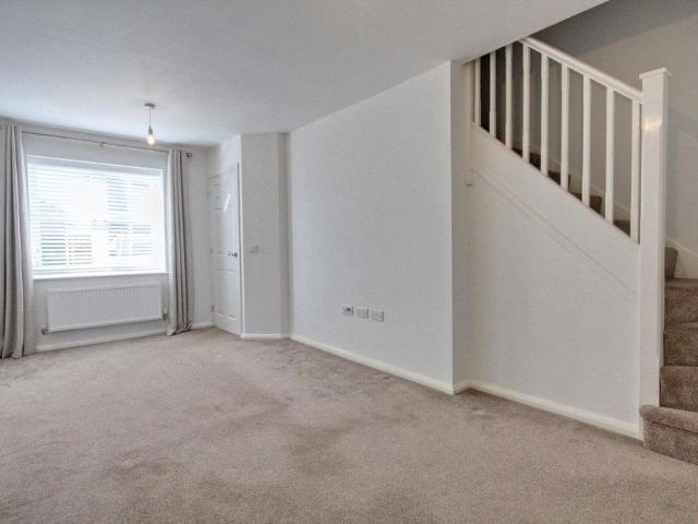 2 bedroom house to rent