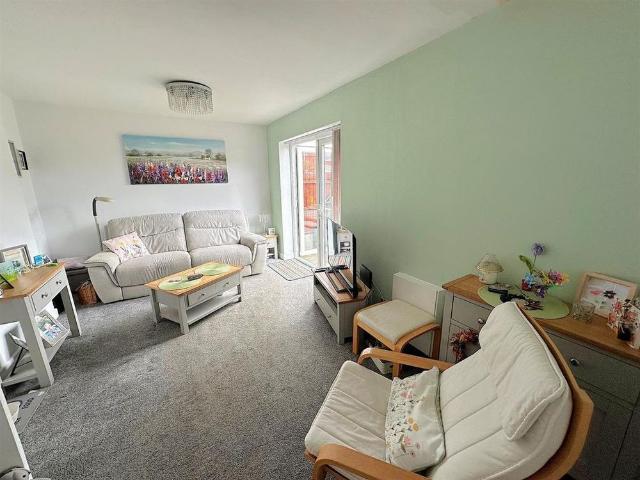 2 bedroom house to rent