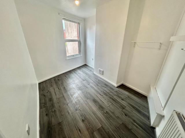 2 bedroom house to rent