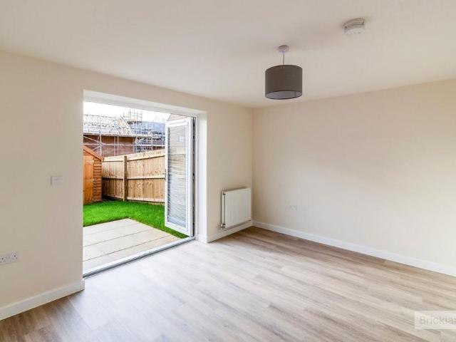2 bedroom house to rent