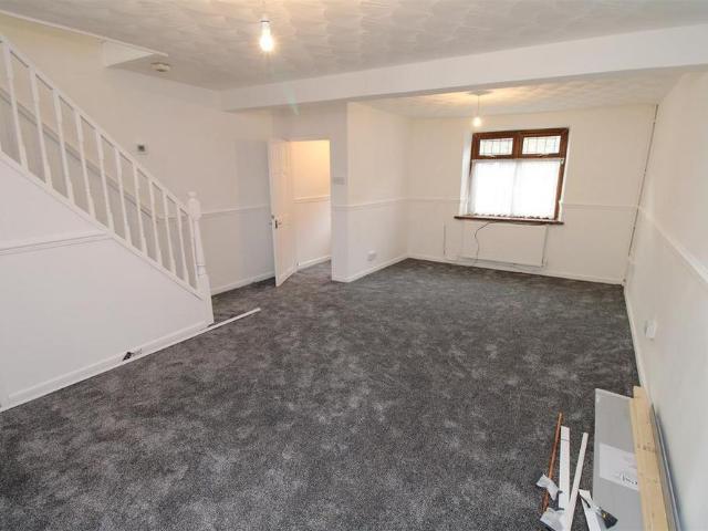 2 bedroom house to rent