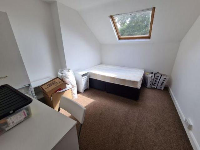 2 bedroom house to rent