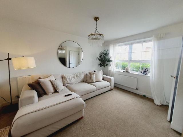 2 bedroom house to rent