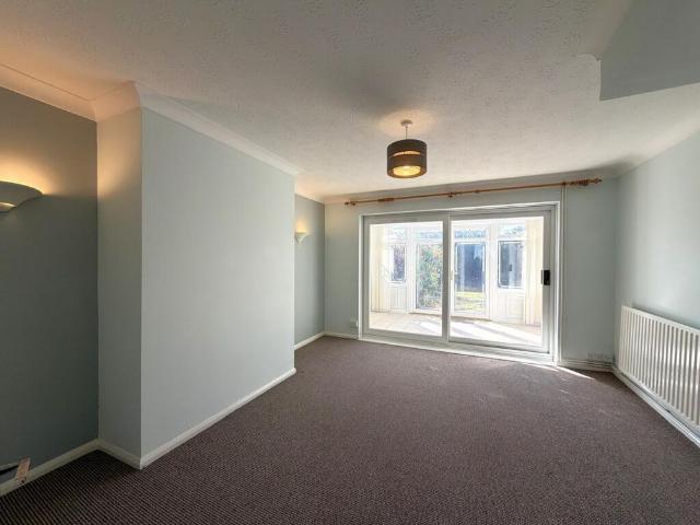 2 bedroom house to rent