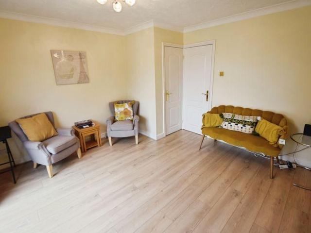 2 bedroom house to rent