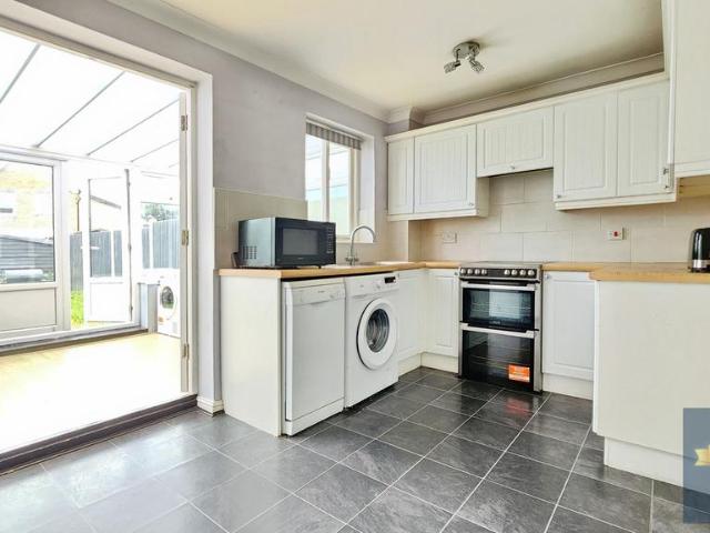 2 bedroom house to rent