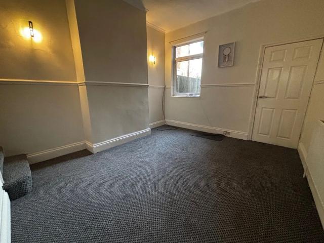 2 bedroom house to rent