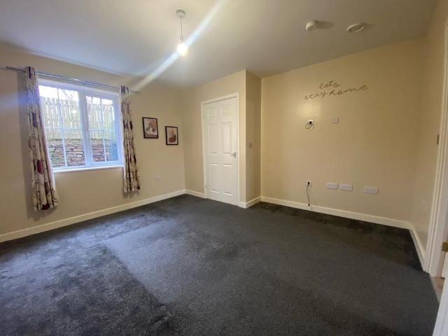 2 bedroom house to rent