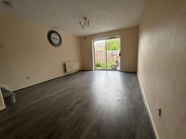 2 bedroom house to rent