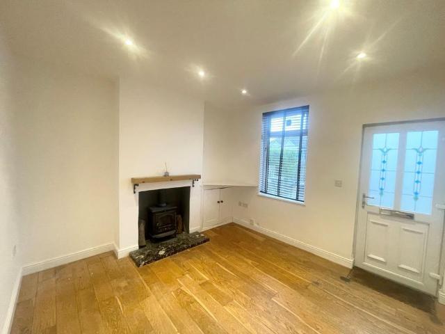 2 bedroom house to rent