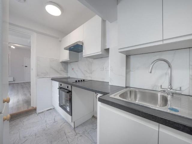2 bedroom house to rent